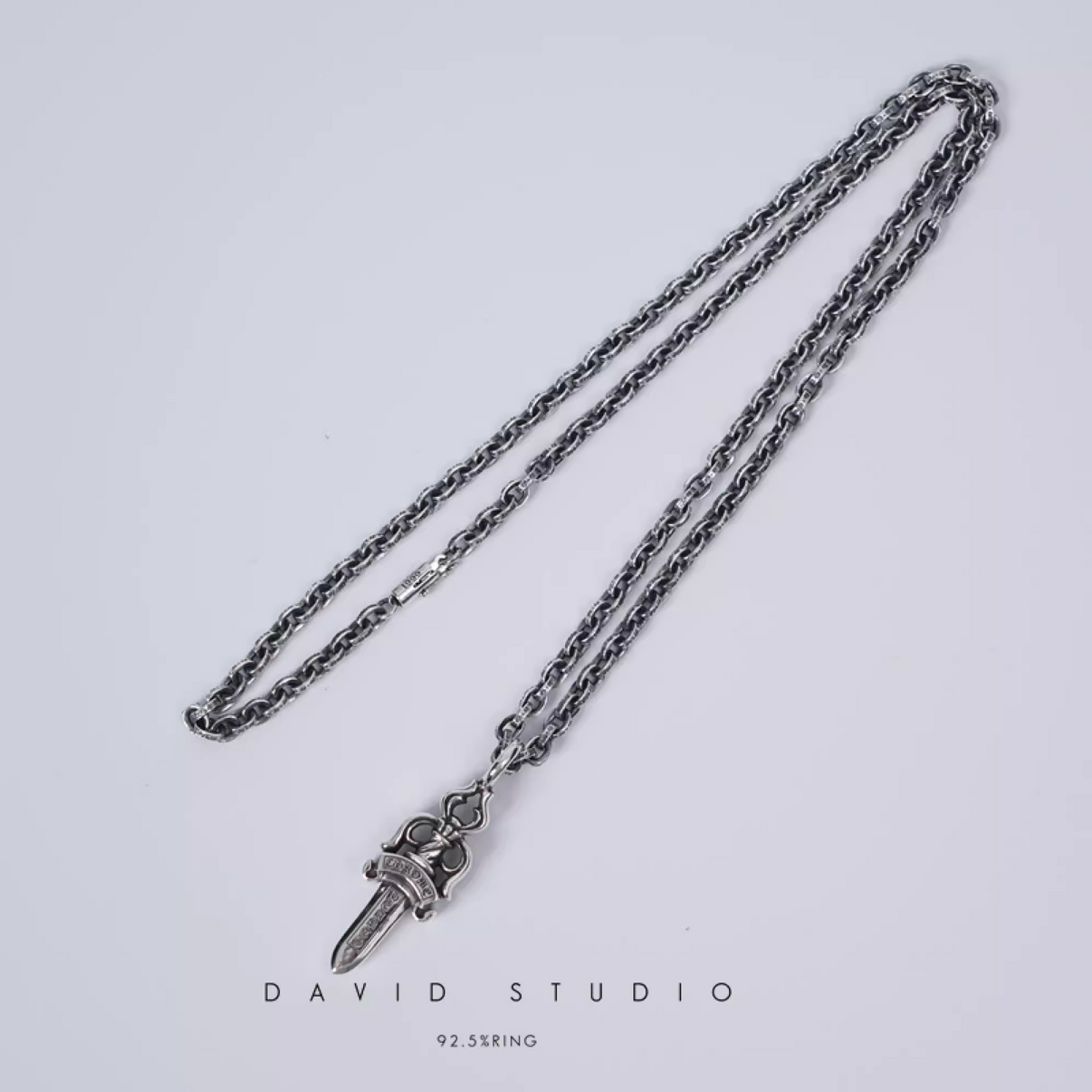Double Dagger Pendant – Paper Chain | David Studio – David_Studio